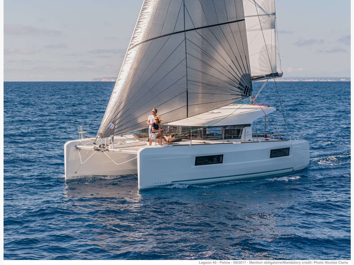 HD Marine | Bateaux Prestige Yachts Jeanneau Lagoon